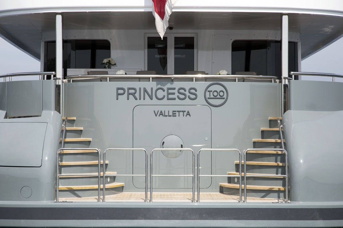 Yacht PRINCESS TOO, Feadship | CHARTERWORLD Luxury Superyacht Charters
